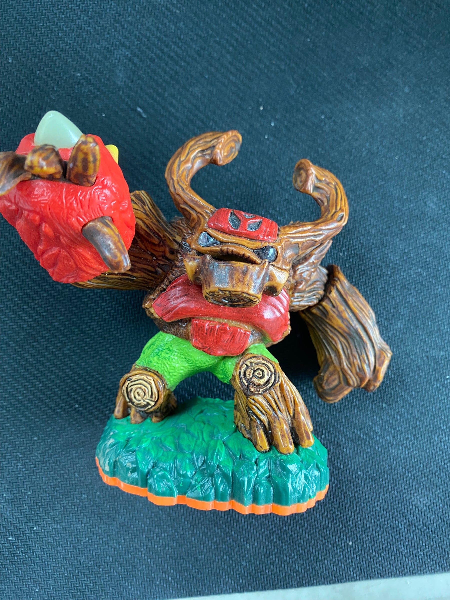 Skylanders Tree Rex Figure SKY92225 – Core Gaming